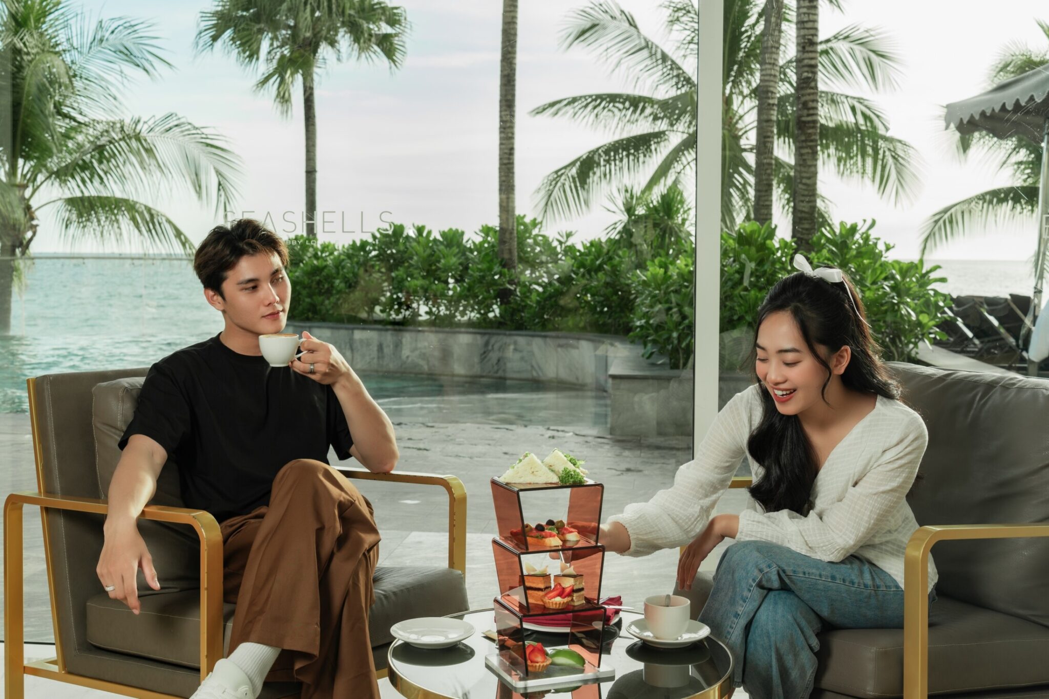 Trà Chiều Cho Cặp Đôi